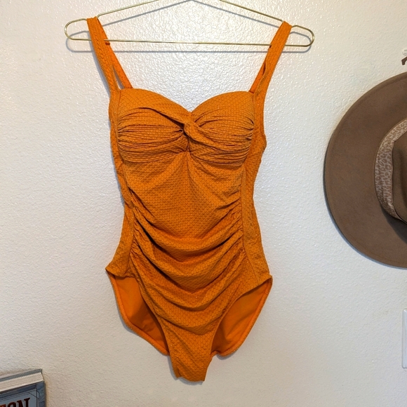 Nip Tuck | Swim | Niptuck Onepiece Bathing Suit Euc | Poshmark